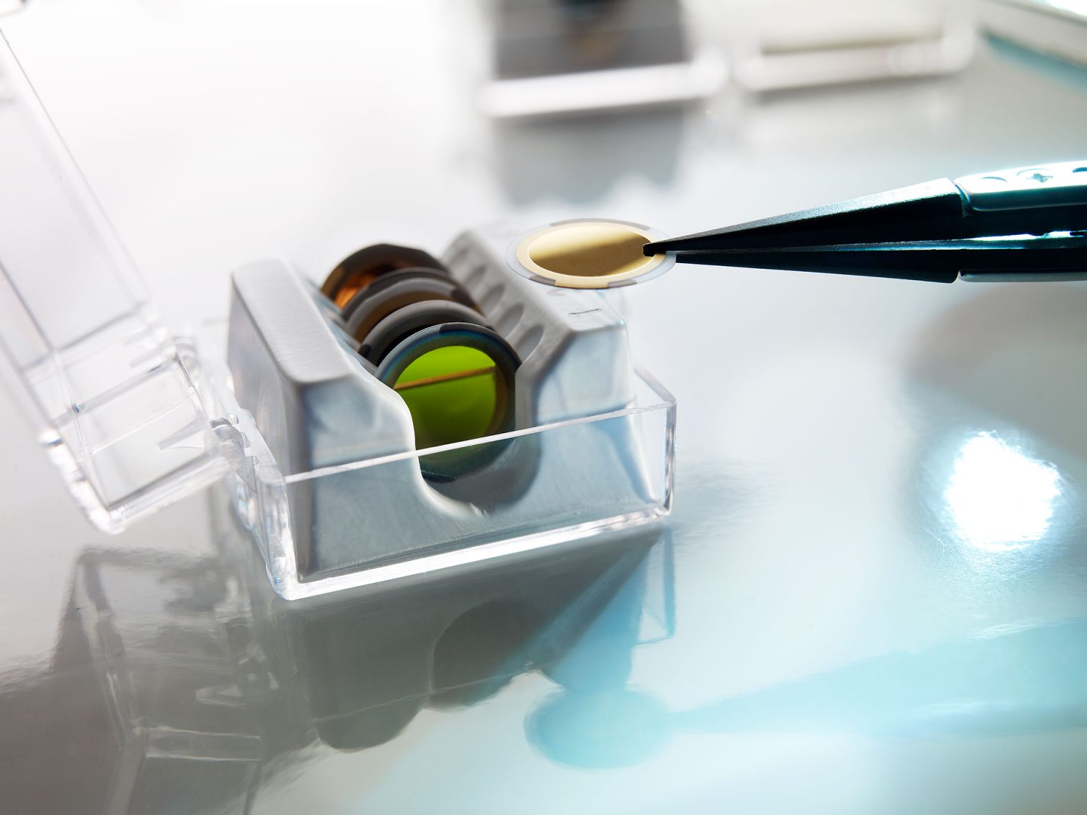 QSense™ Analyzer | Nanoscience Instruments