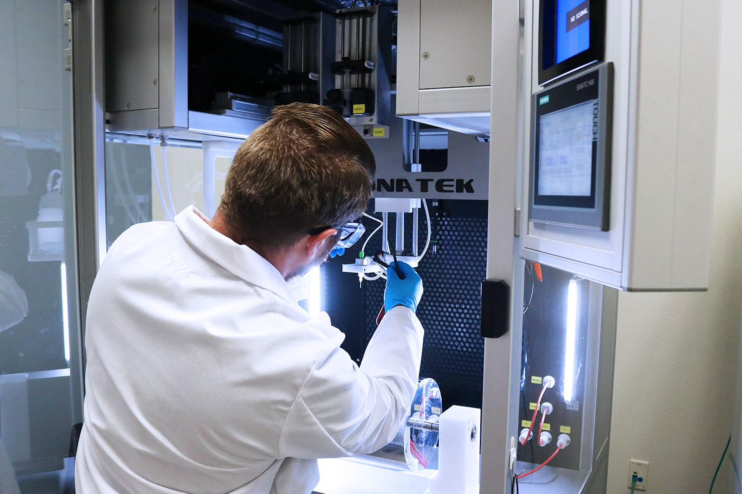 cGMP Product Development | Fluidnatek LE-100